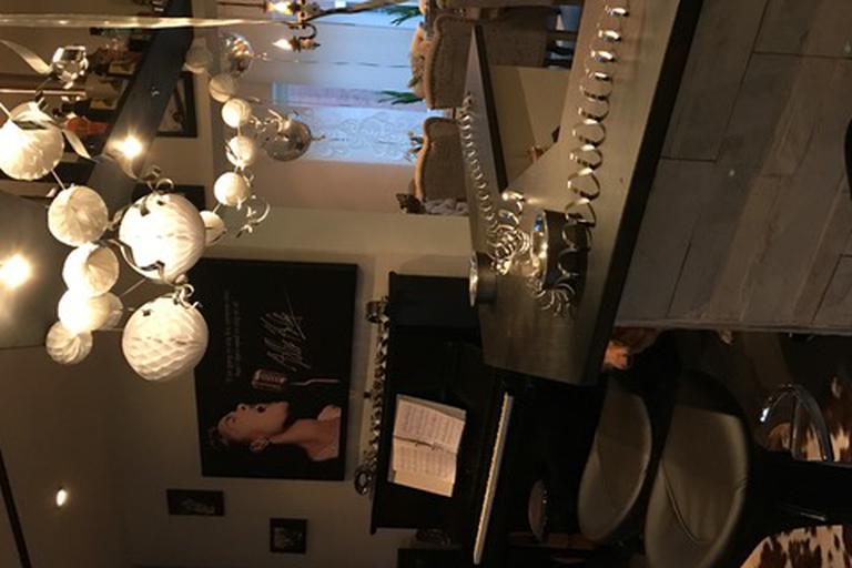 SofaConcerts venue | Da Guido