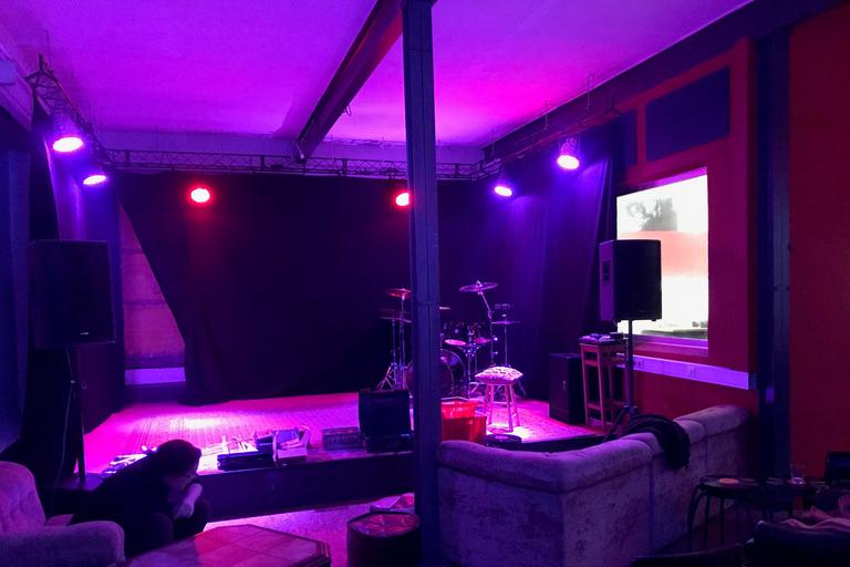 SofaConcerts venue | Im Laboratorium